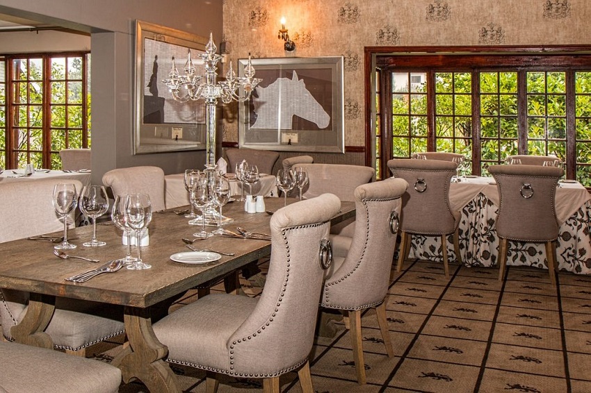 Guide to Purchasing Classy Furniture for Your Cafeteria - Decor Ideas